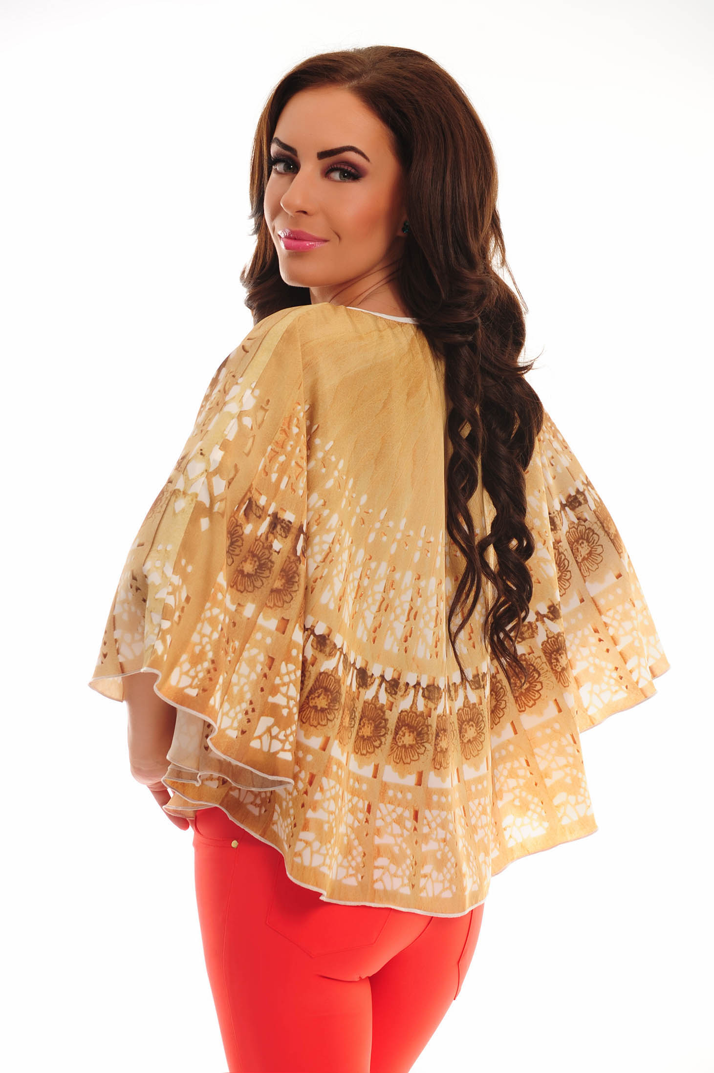 Prettygirl Found Cream Blouse