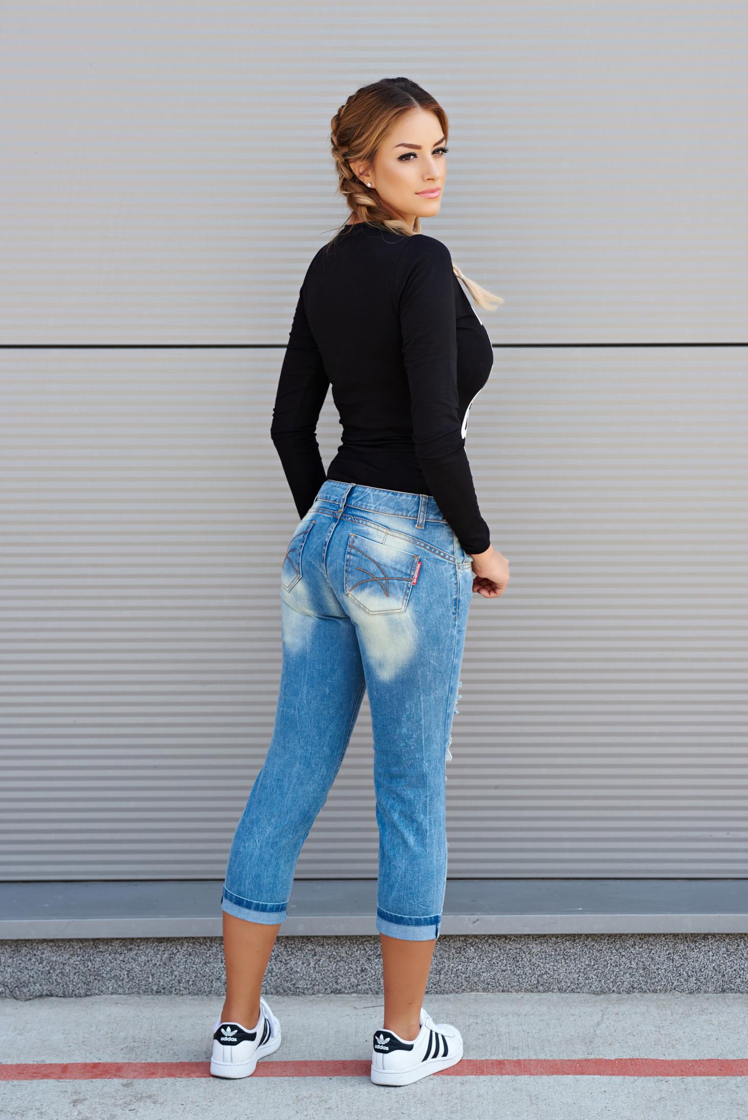 Tasty Love Blue Jeans