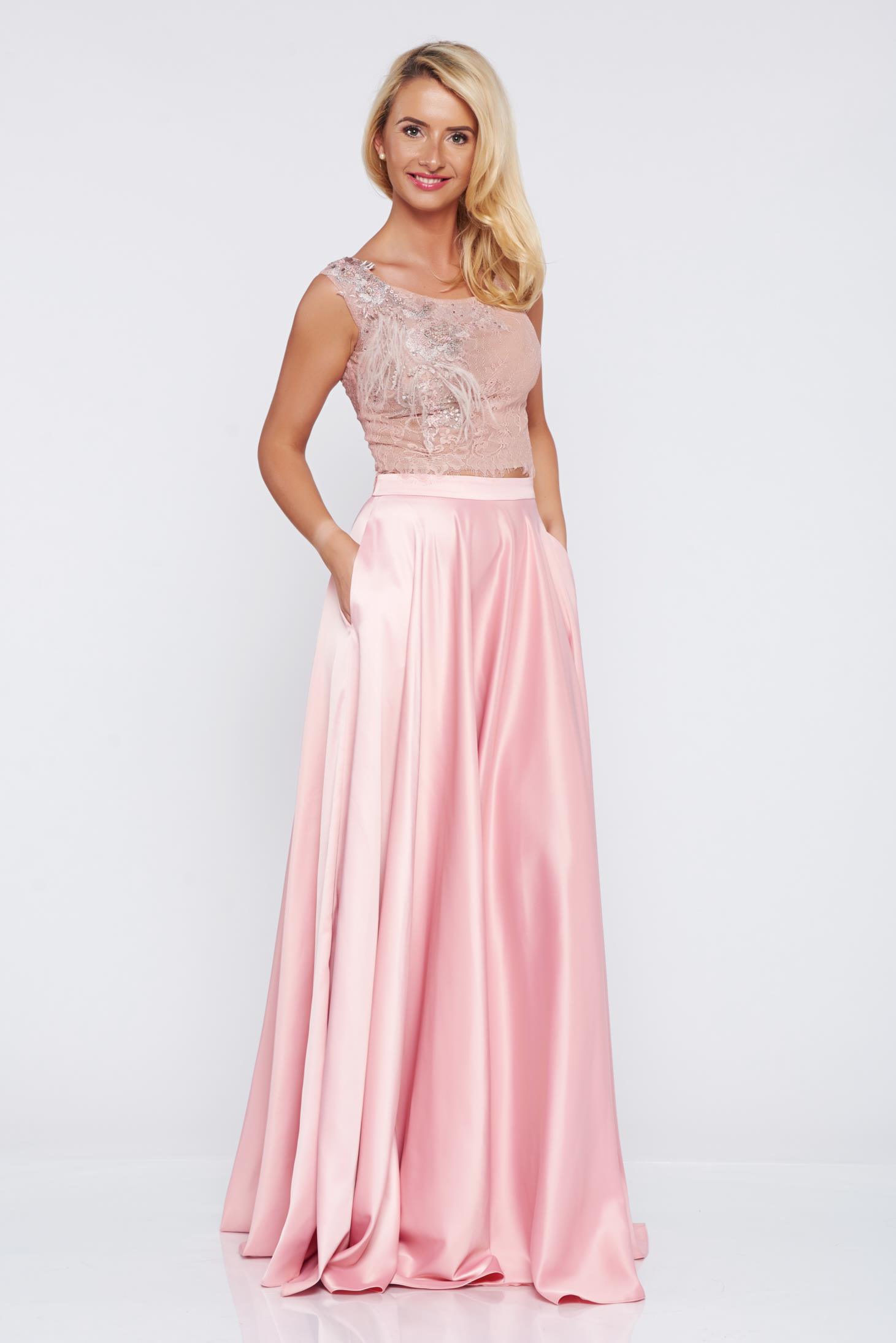 Embroidered LaDonna rosa elegant set with satin fabric texture