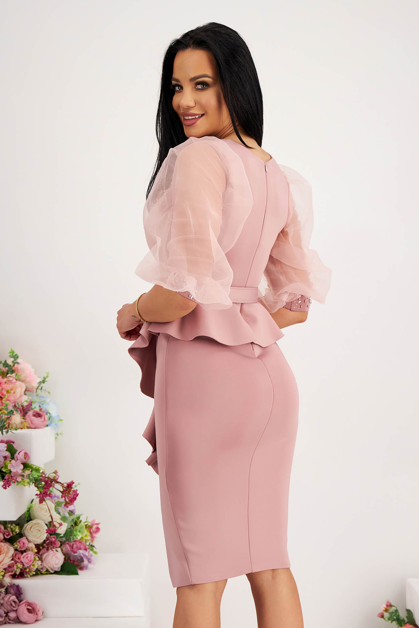 Powder pink dress pencil with frilled waist with puffed sleeves slit